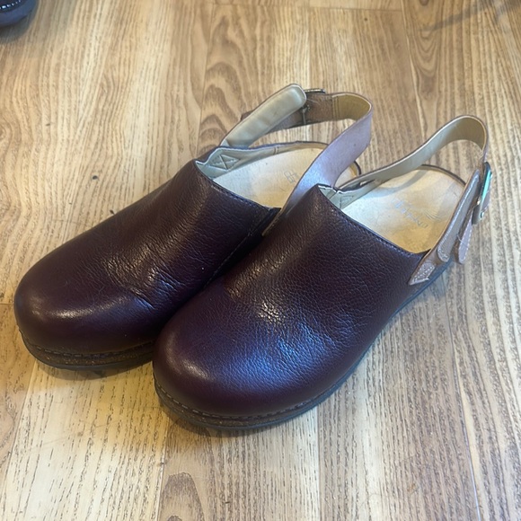 Dansko | Shoes | Dansko Merrin Cordovan Milled Dark Red Clog Slingback ...